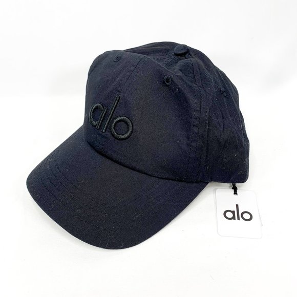 ALO Yoga | Accessories | Alo Yoga Black One Size Cap Hook And Loop Nwt ...